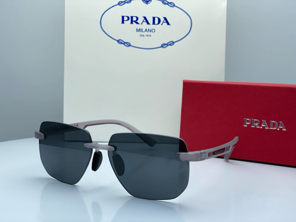 Prada linea rossa – styleonlinestore.com